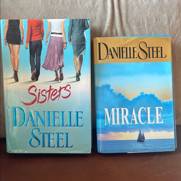 delacotre press | Other | Danielle Steel Book Set Sisters And Miracle ...